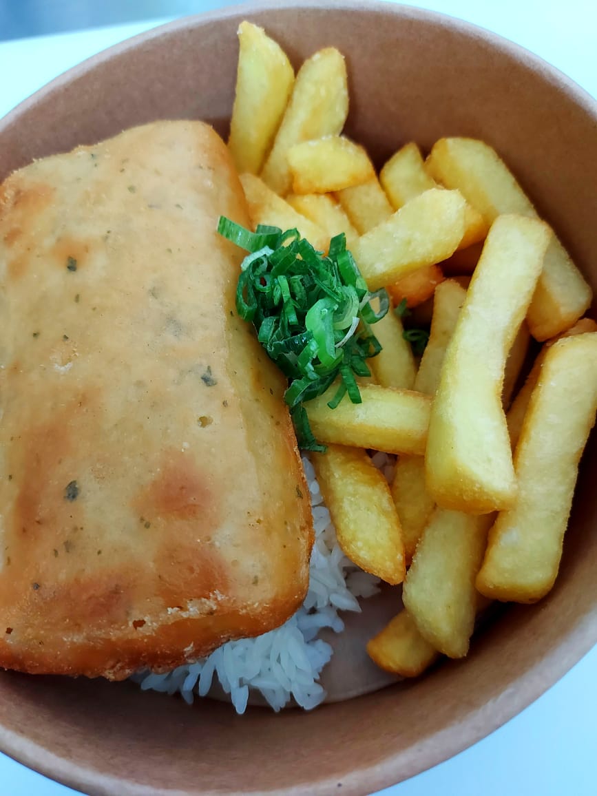 Merluza frita con agregado – TAKO – Sabor a Mar